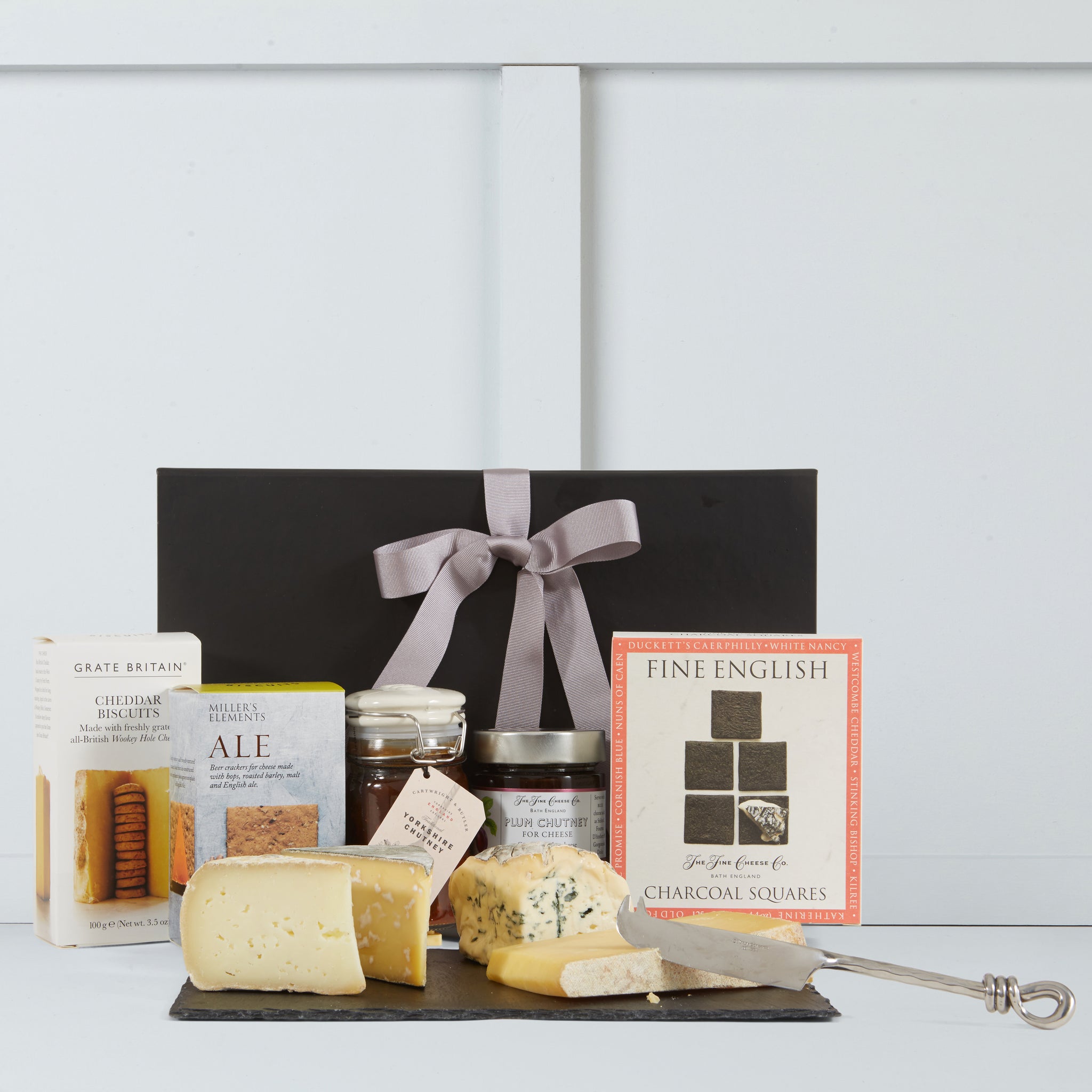 Gift Hampers London | Food Hampers London | Hamper Delivery London